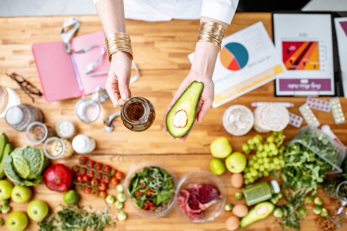 Calorie Deficit Vs Intermittent Fasting Diet (Which is Better?)
